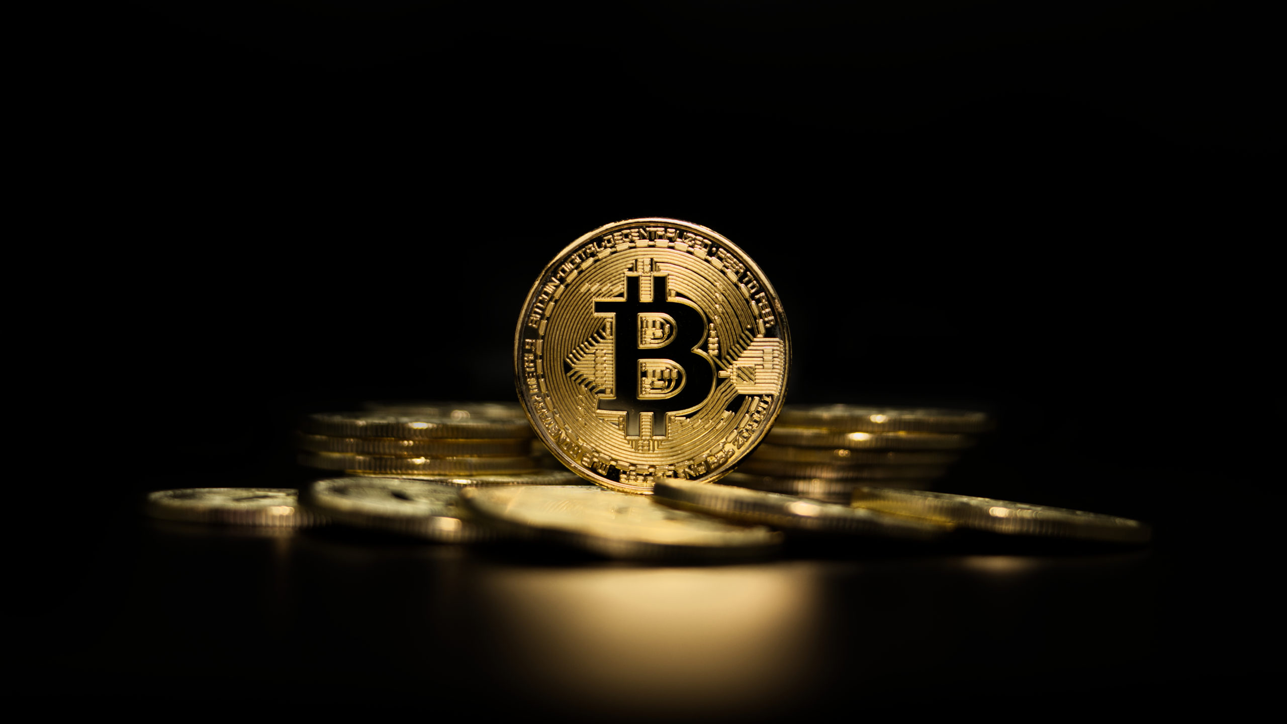 ¿Cómo funciona el bitcoin? 5 cosas que debes saber antes de invertir