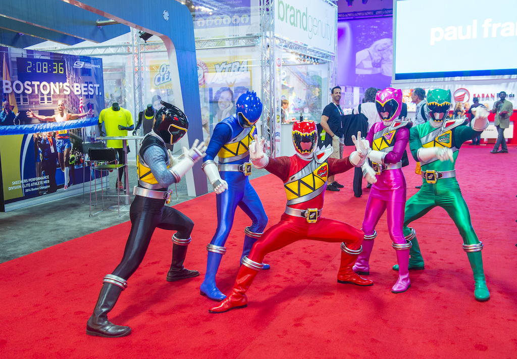 Vacunen a los que les encantará esta noticia: lanzan tenis Power Rangers